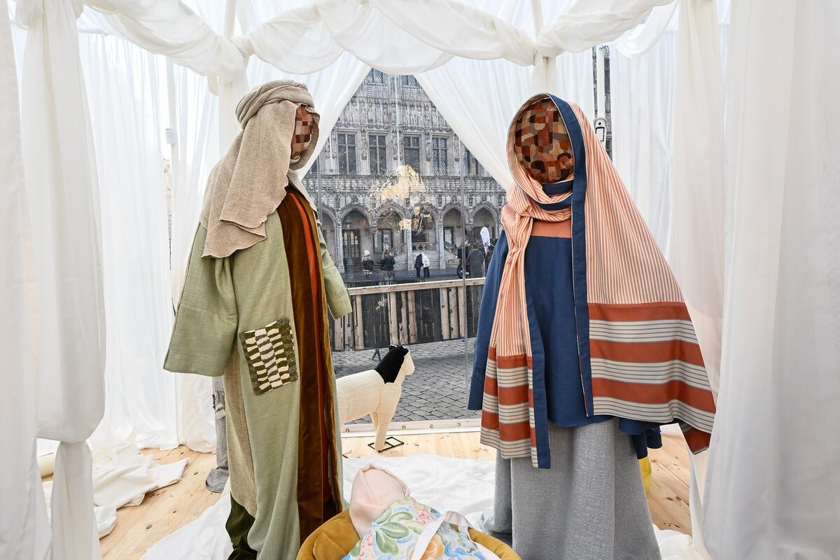 Eyeless, Faceless Horror Jesus Stolen From Nativity Scene - Odd News